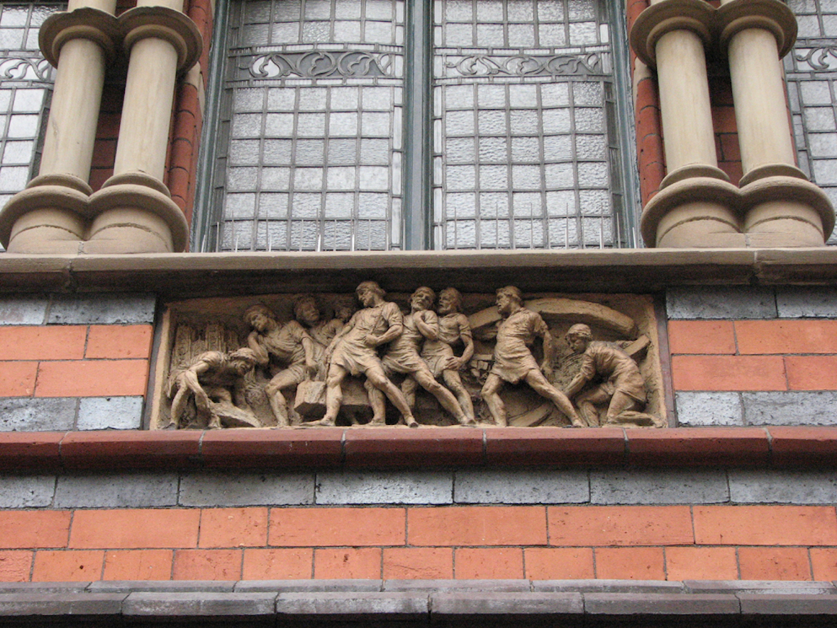 Benjamin Creswick – Sculptor – Watson Fothergill Walk